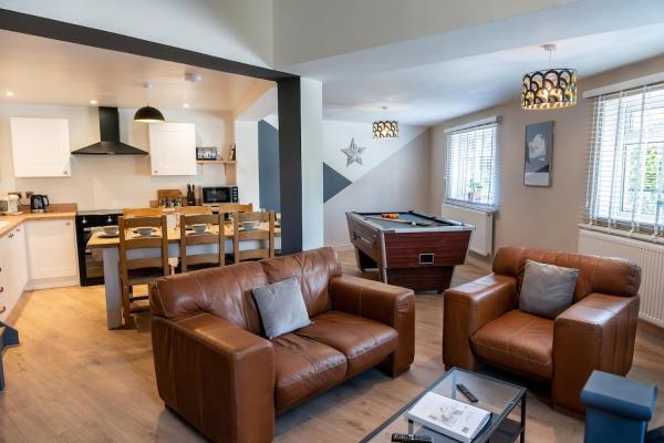 Cotswold's Cosy 9 Bed Home-pool Table-near Canal - Cotswolds