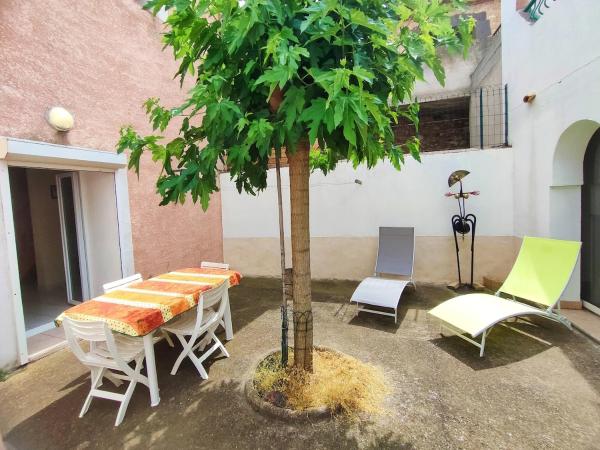 Havre De Paix Au Cœur Du Village De Florensac. - Sète
