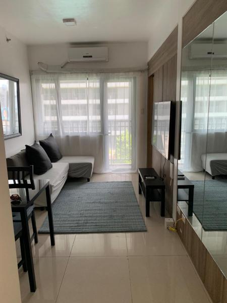 Fame Tower1 2-bedrooms All Rms W Aircon Washer Balcony - Makati