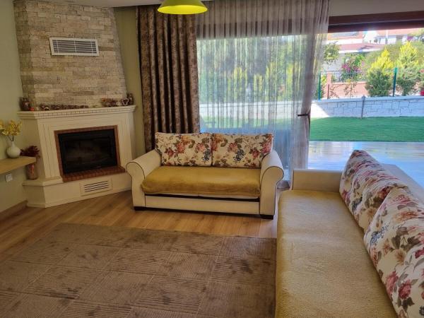 Detached Villa In Dalyan, ÇEşme - Dalyan