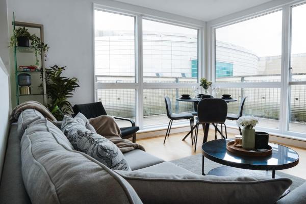 Elegant 2br City Centre Balcony By Victoria - Manchester