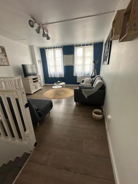 Maison Ville Centre Cathédrale - ibis budget Noyon