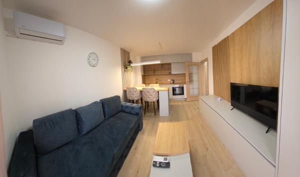 Apartmani Central A11 & Free Parking - Trstenik
