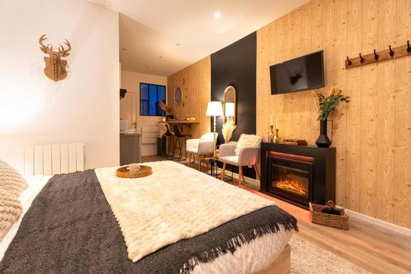 Le Nid Douillet, Center, Jacuzzi, Sensory Shower - Léognan