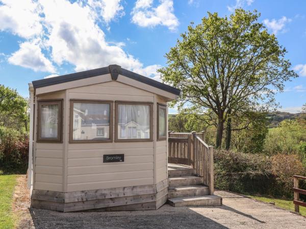 Willow's Leap - Axminster