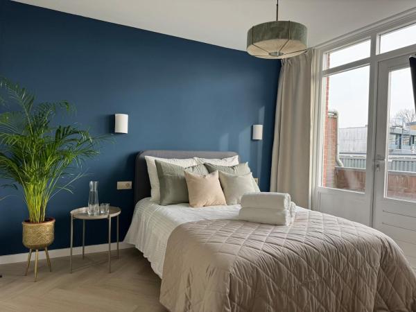 The Charming Chic Garden View Den Aprt R2 - Scheveningen