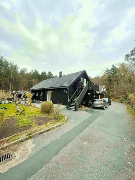 Newly Renovated Villa By The Beach, Beatiful Garden And Free Parking - Kristiansand