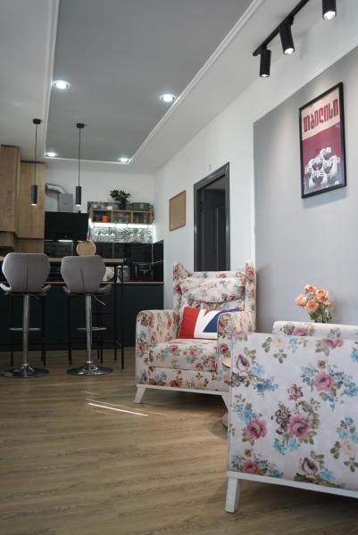 Two Bedroom 2 Bathroom Apartment In Old Tbilisi - Tbilisi
