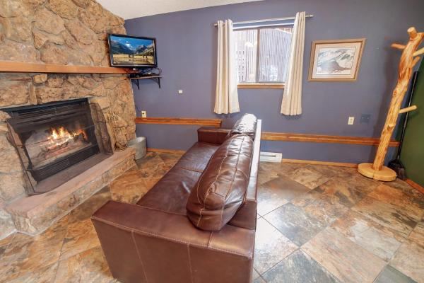 Timber Creek Chalets- 7 Cabin - Estes Park, CO