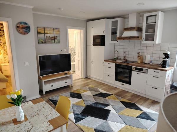 Pupi Apartmanház - Balatonlelle