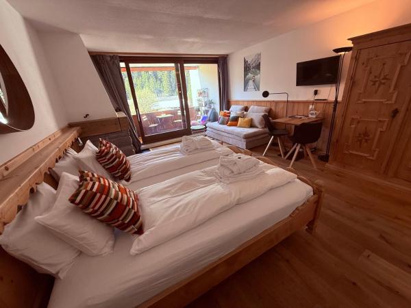 Modern Laax Apt, Swimming Pools, Wellness & Tennis - Laax
