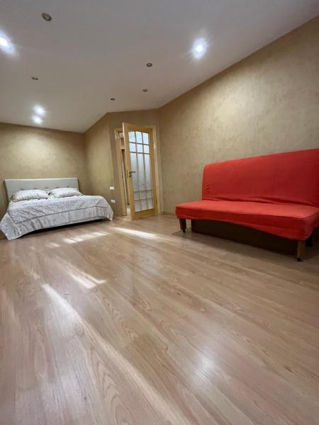 Просторная квартира, Калиновая 66, левый берег - Новомосковск, Украина