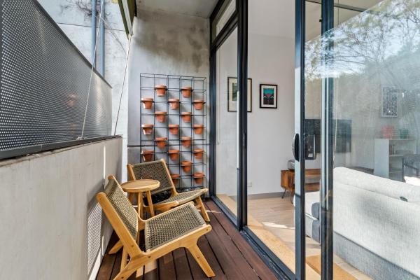 Chic 2-bed Apartment In Vibrant St Kilda - St Kilda