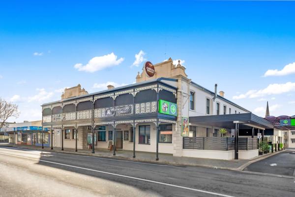 The Commercial Hotel - Mount Gambier