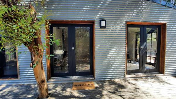 Tucked Away Chalet - Cosy Fire - Kangaroo Island