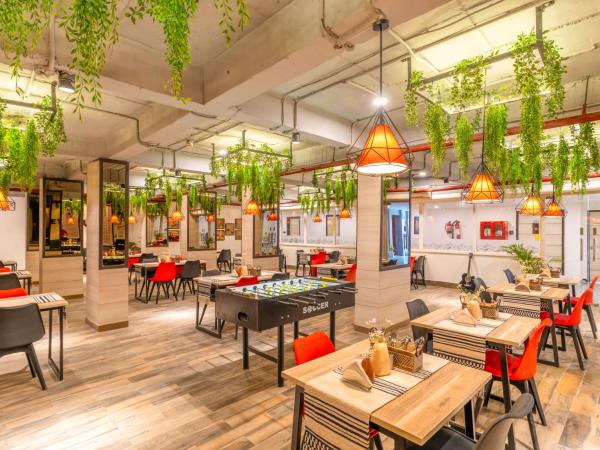 The Hosteller Bam Rishikesh - Poshtel - Rishikesh