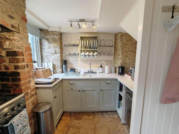 Wishbone Cottage In The Cotswolds - 윌트셔