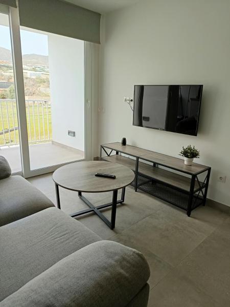 Piso En Primera Línea De Playa - Adra