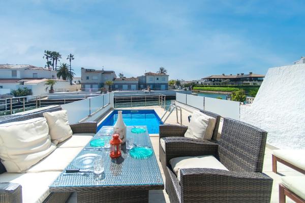 Welcs Casa 242 Emp Con Terraza Y Acceso Al Muelle - Empuriabrava
