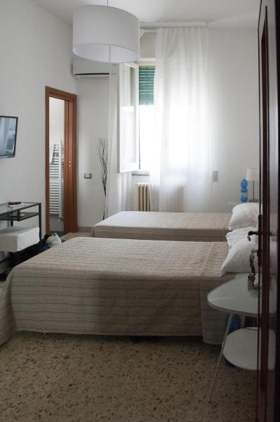 Briciole Di Gusto House - Zona Tranquilla Parcheggio Facile - Lecce