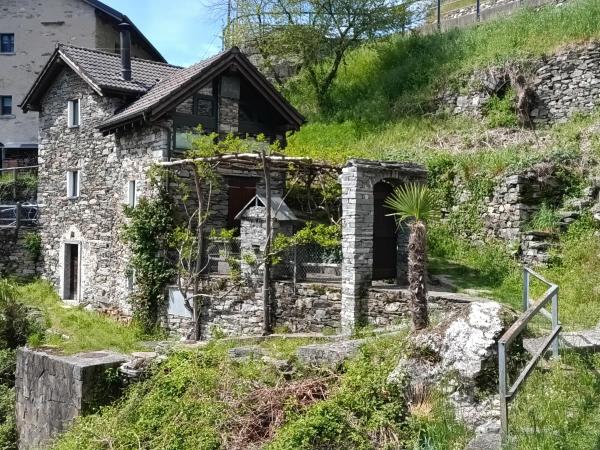 Rustico "Casa Di Sasso" - Canton du Tessin