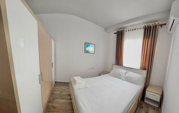 Bajraktari Apartment - Shëngjin