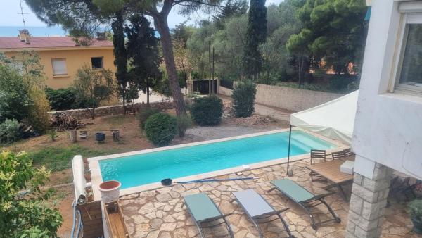 Mont Saint Clair Villa With Pool And Sea View - Loupian