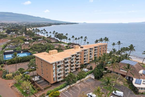 Beachfront Condo In Kihei - Maui