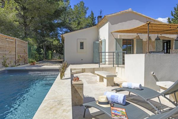 Le Montebello De Paradou - Les Baux-de-Provence