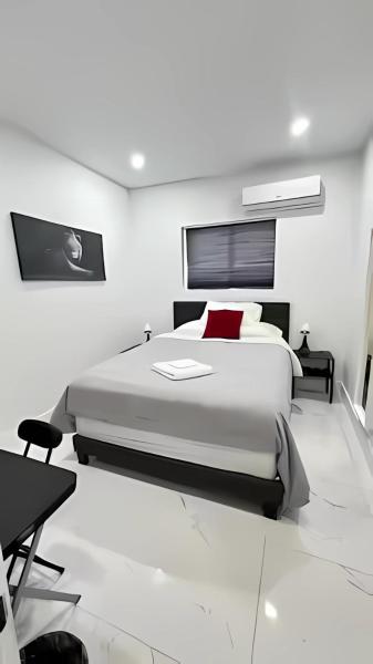 Cozy Private Room, Near The Airport - Free Parking - 01 - South Miami, FL