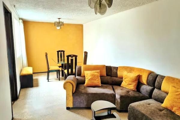 Comfortable Central Apartment 3 Bedrooms -