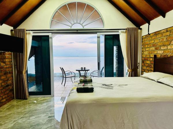 La Seahorse Homestay, Private Villa Sea View Sebong Pereh, Bintan Island - Bintan Island