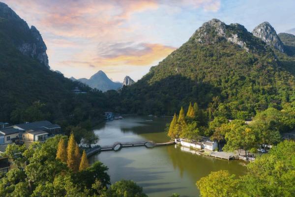 Guilin Heshe Lakeside Resort - Guilin