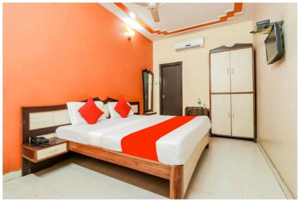 Hotel Premium Sunrise Near Hanuman Temple And Railway Station - Parking And Wifi Facilities - Air Conditioning Luxury Room - A Top Rated Four Star Hotel - Madhya Pradesh