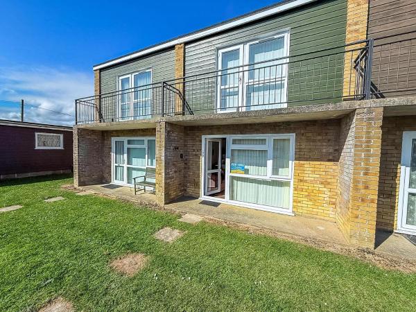 Lovely 4 Berth Chalet To Hire In Hemsby Nearby The Beach Ref 18177b - Hemsby