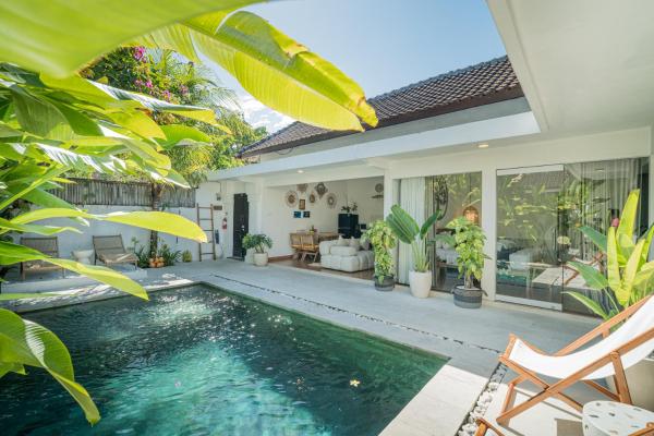 Villa Lemone By Bali Villa Solutions - Seminyak