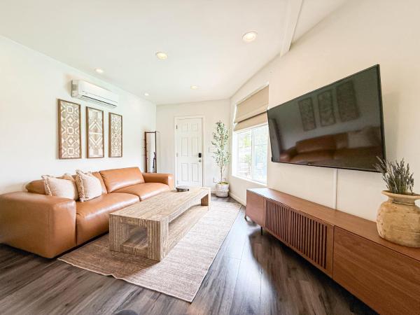 Charming Studio Oasis With Pool Near Sofi - Mklad4 - South Los Angeles - Los Angeles