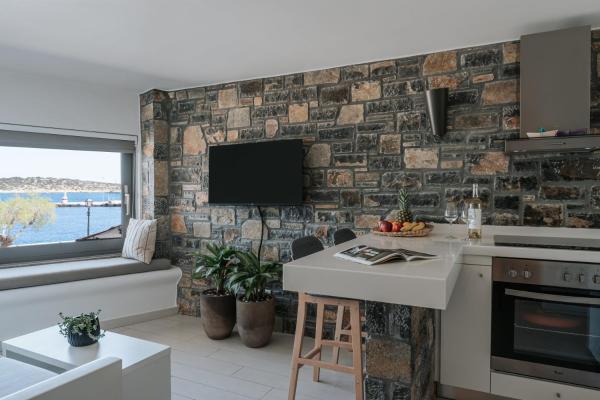 Seannamon Apartment With Sea View By 8essentially - Greece