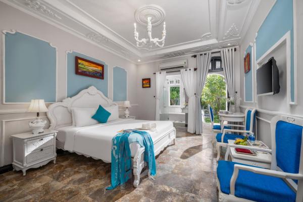 Triple Family At Hoi An Garden Palace & Spa - Hội An