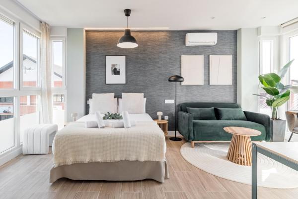 Arturo Soria Stays By Charming - Madrid