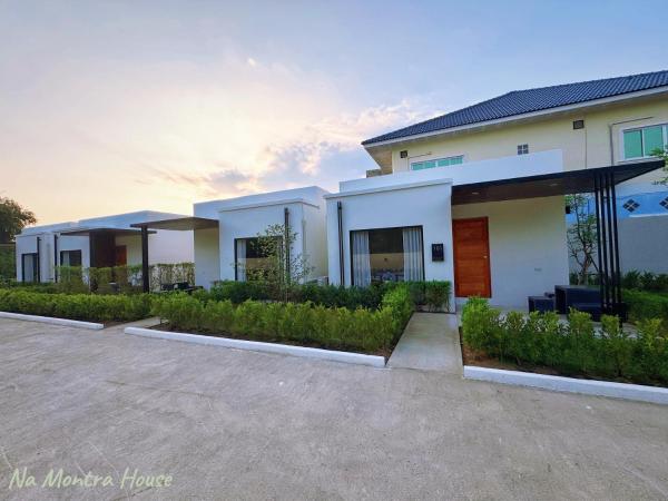 มนต์จันทรา เฮ้าส์ - Khlong Lan District