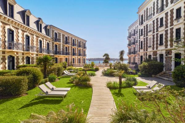 Hôtel Barrière Le Grand Hôtel Dinard - Plouër-sur-Rance