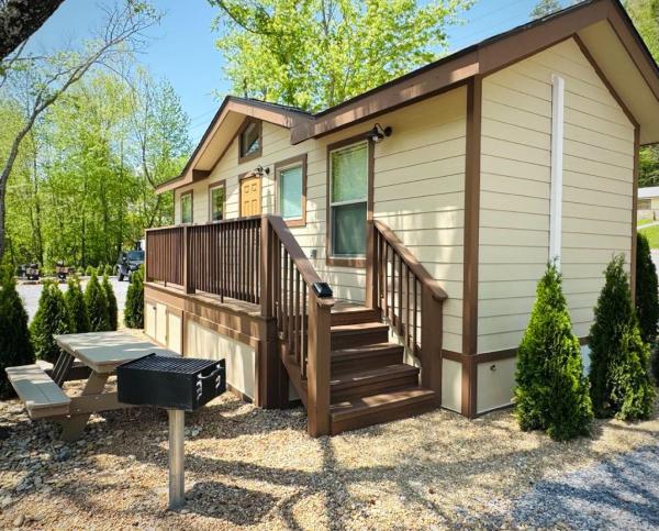 Dudley Creek Rv Resort - Great Smoky Mountains National Park
