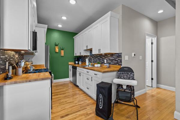 West End Whimsy | Jz Vacation Rentals - St. Louis, MO