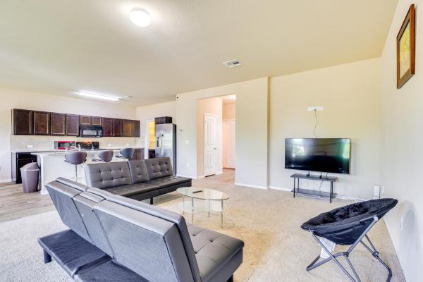 Less Than 20 Mi To Dtwn Austin Home In Quiet Neighborhood - Elgin, TX