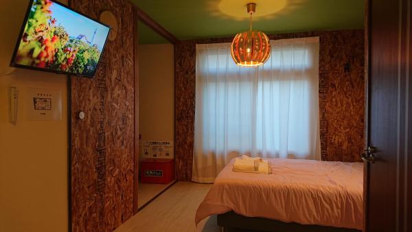 Kobe Ikea Stylish House 2 Doubles Bed And 1 Sofabed - Kobe