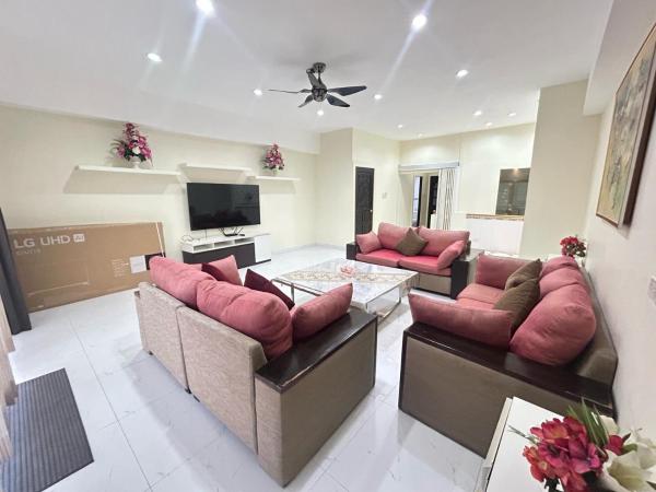 New 3 Bedroom Duplex Apartment - Bts Phra Khanong - Bangkok