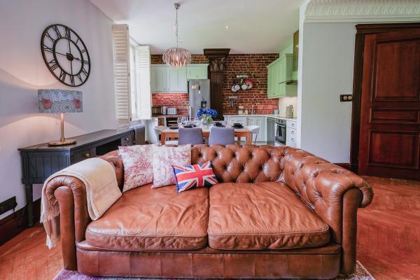 Paddington, Classic Two Bedroom Apartment - Cromwell