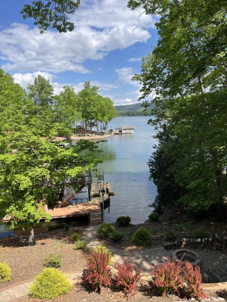 Otter Crossing - Smith Mountain Lake State Park, Huddleston