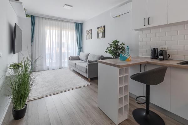 Turquoise Gem - Oradea